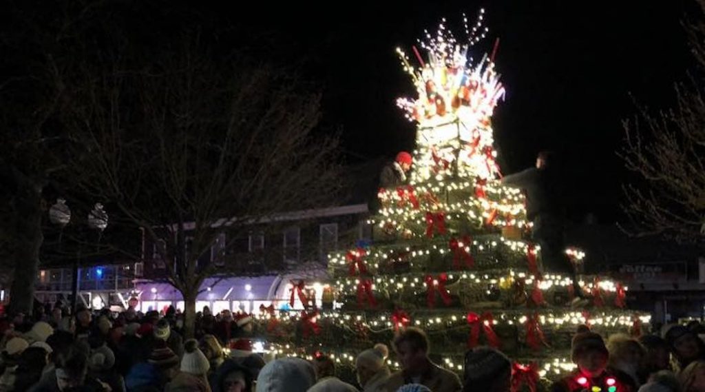 When is The Lobster Pot Tree Lighting? - ptownie